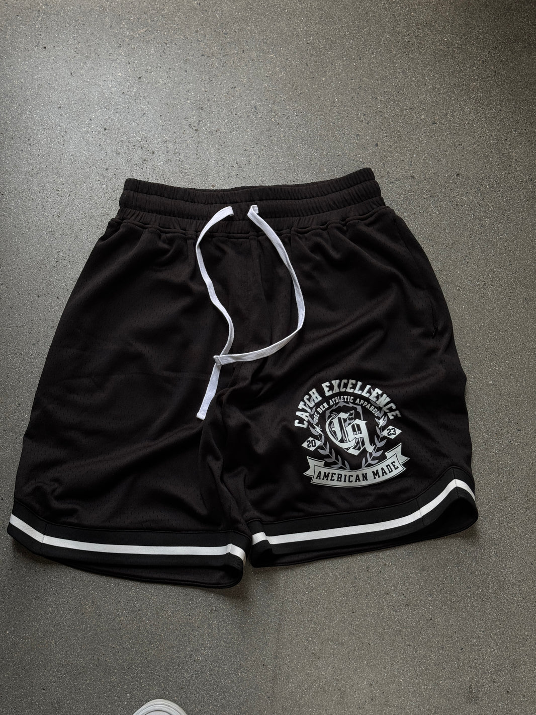 The Den Apparel – The Den Barbell Academy